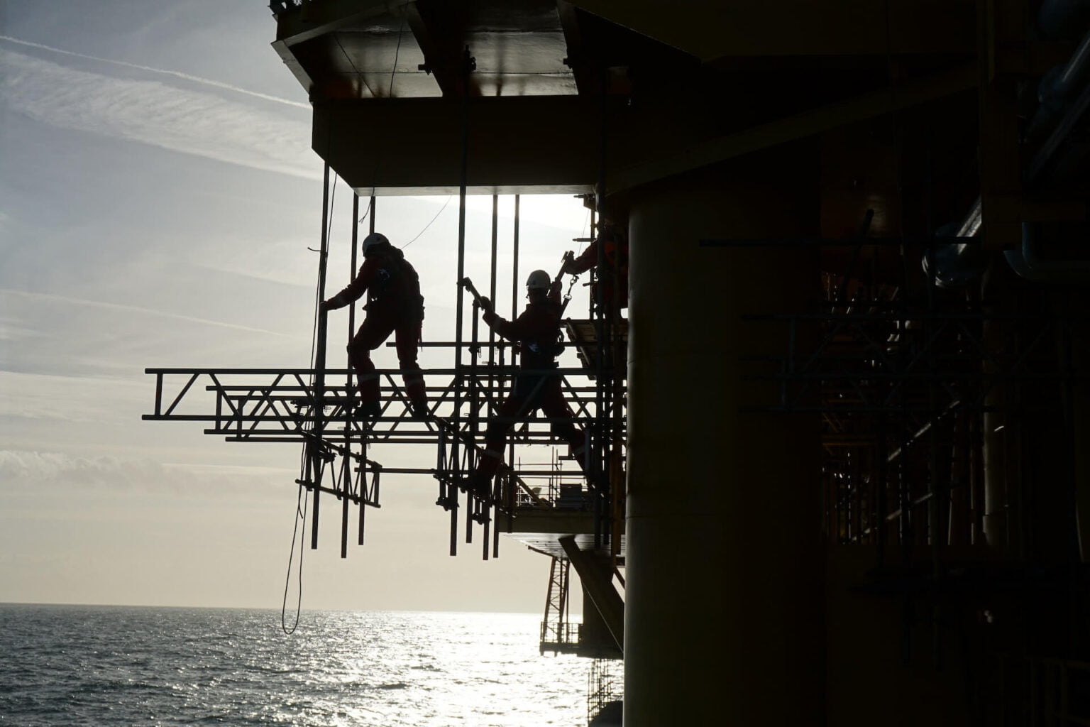 Scaffolding Harness - Why and when should you wear one | Scaffold Tower ...